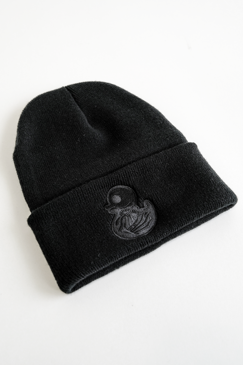 SKELIE DUCKIE - BLACK OUT - BEANIE – FEAR GEAR